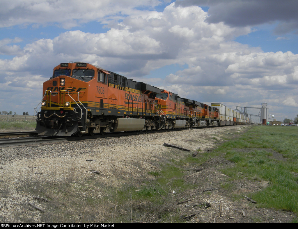 BNSF 7803